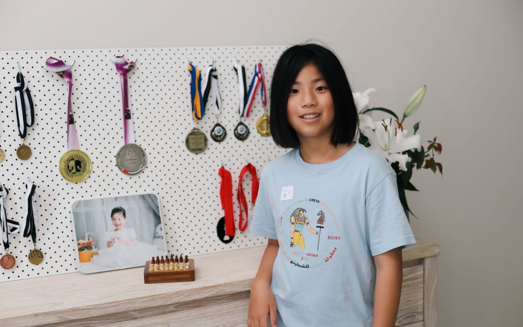 华裔国际象棋 “神童” 鲁夏菡，以天资与勤奋创新西兰纪录-看新西兰