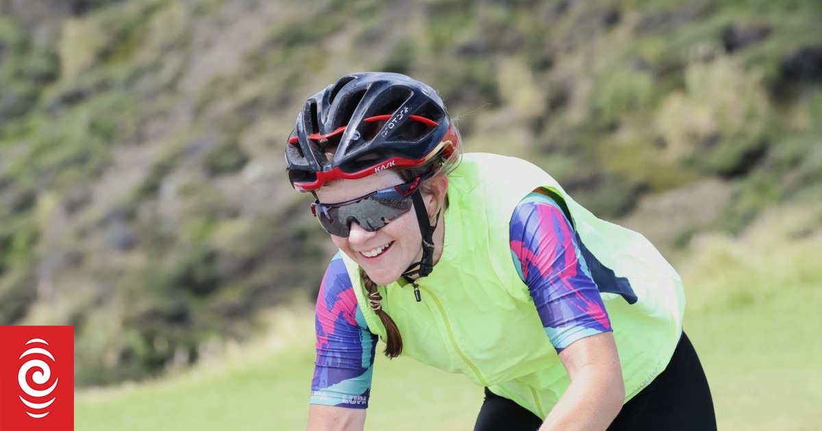Meet the Hamilton nurse who cycled her way into the record books | RNZ