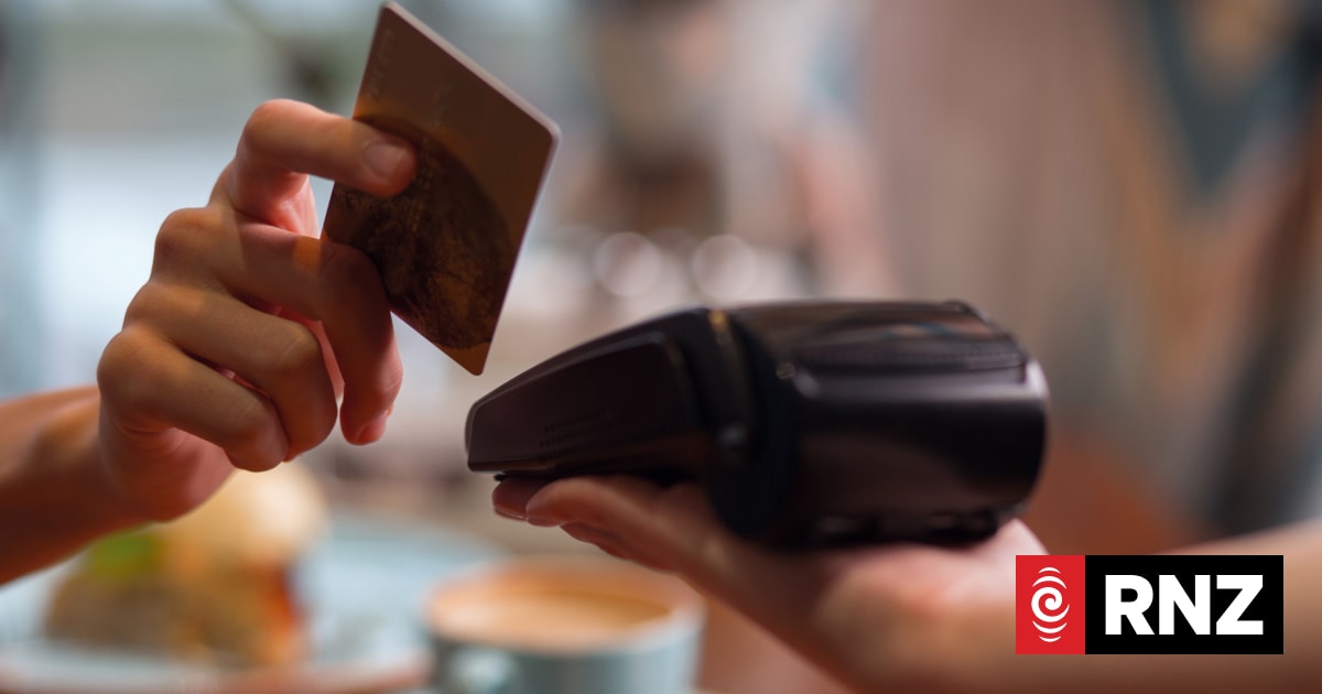 New Zealand economy grows 1.6% in latest quarterly data | RNZ