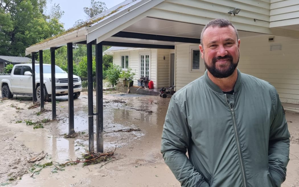 Cyclone Gabrielle: Northland tries to clean up as weather still rages ...