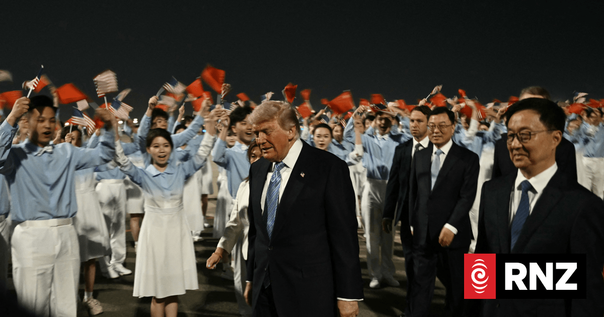 Trump arrives in China for superpower summit with Xi Jinping | RNZ News