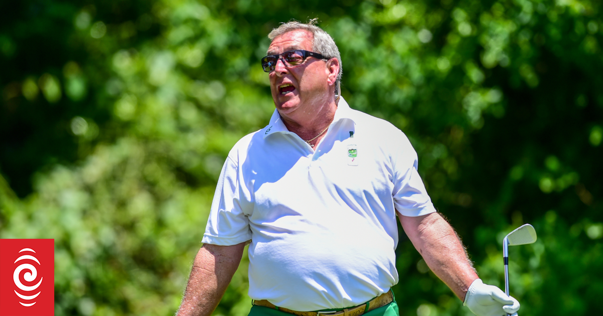Golf: Fuzzy Zoeller, known for racist remark aimed at Tiger Woods, dies ...