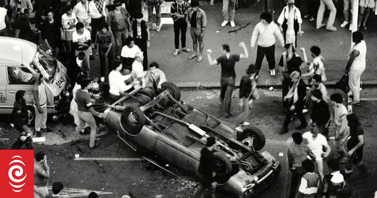 Ngā Taonga Sound Archives: The 1984 Queen St riot | RNZ
