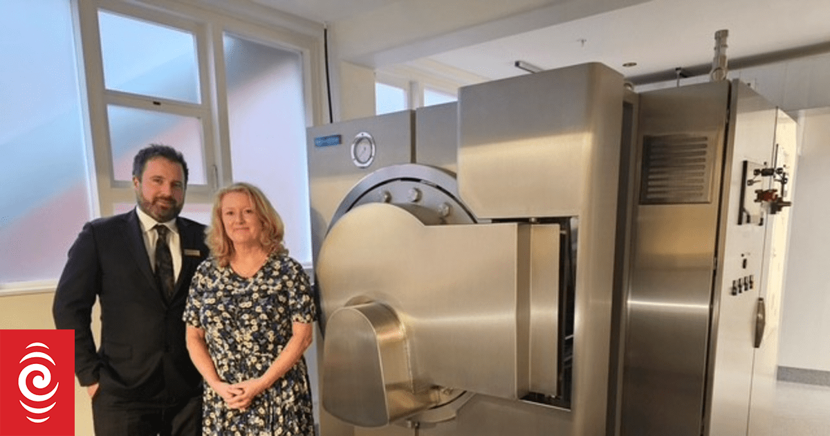 What exactly is a water crematorium? | RNZ