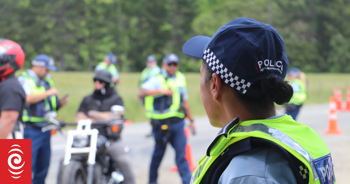 Nelson gang gathering: Police arrest 12, impound three vehicles | RNZ News