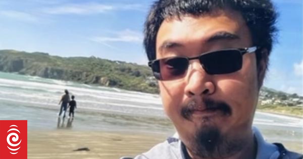 Police appeal for sightings of man missing with diving gear for four days | RNZ News