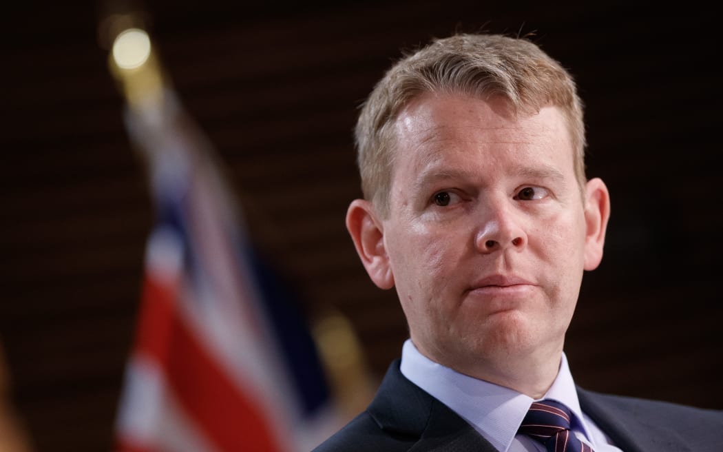 New face mask exemption card will have legal standing, Hipkins says ...