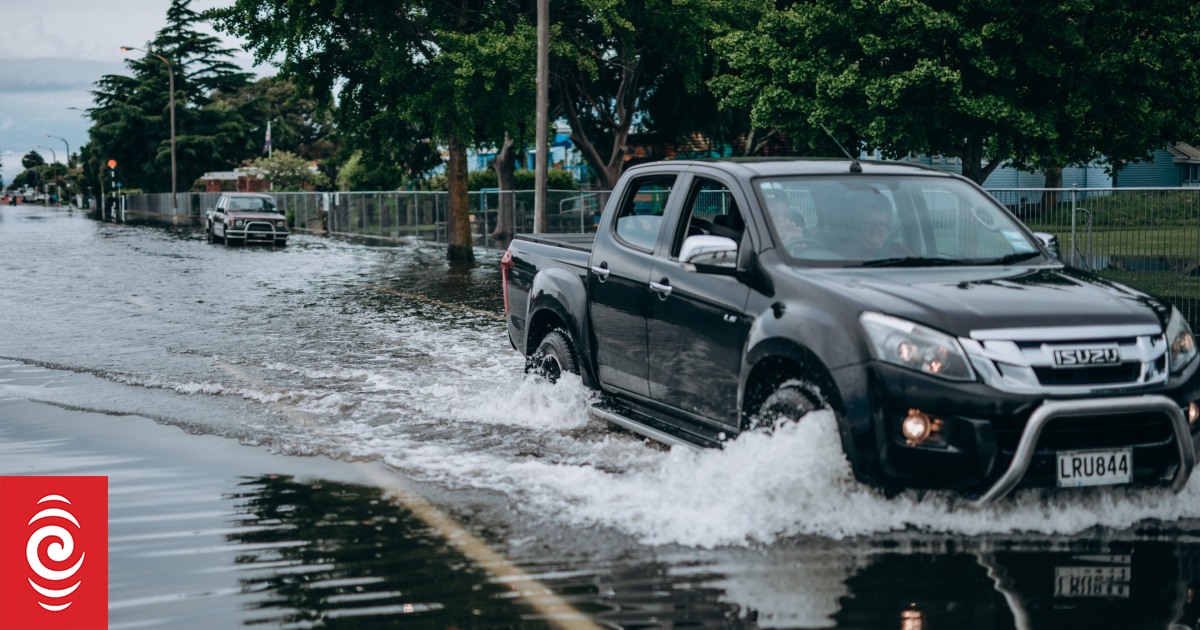 Napier flooding update: Some residents evacuated and some still without ...