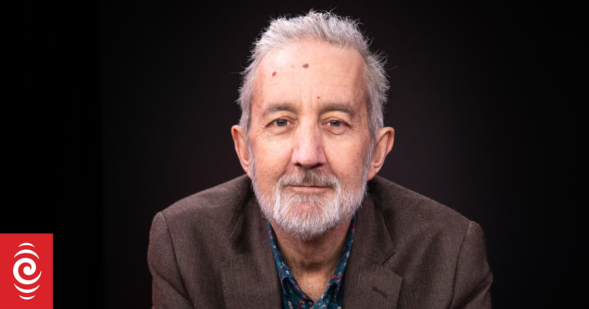 30 With Guyon: Nigel Latta says ‘It’s okay to be average’ | RNZ