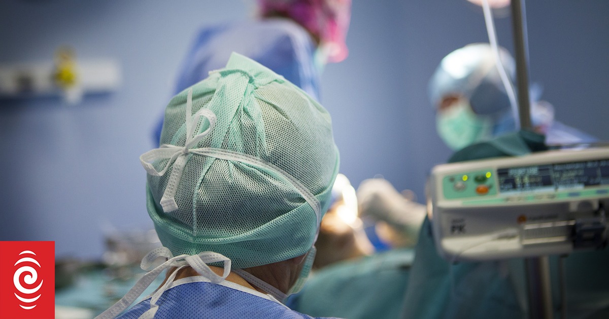 Massive drop in surgery waiting lists | RNZ News