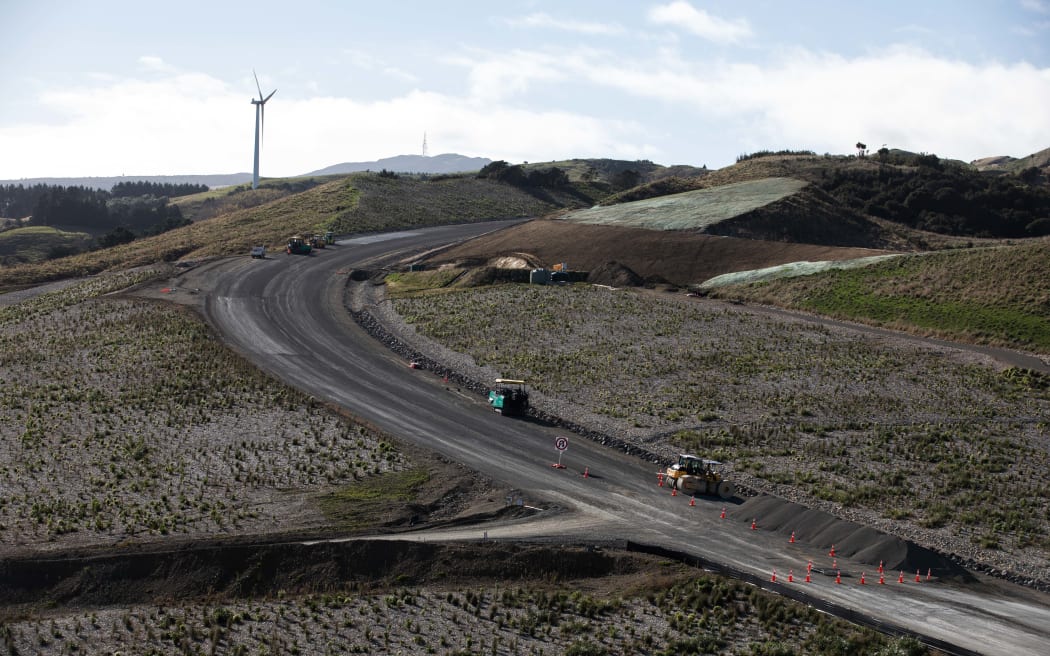 Bulk of earthworks complete for Manawatū - Hawke's Bay highway | RNZ News