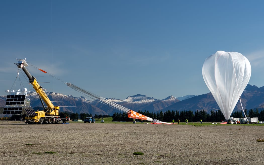 NASA launch second super pressure balloon from Wānaka | RNZ News