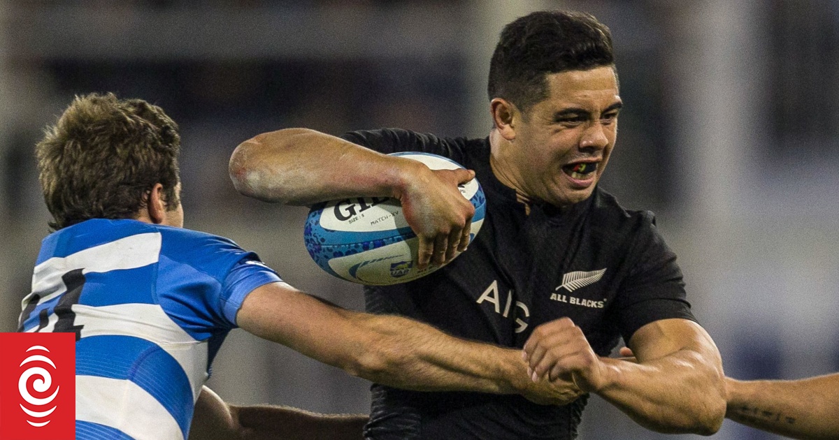 Rookie centre rewarded as Todd gets the nod | RNZ News