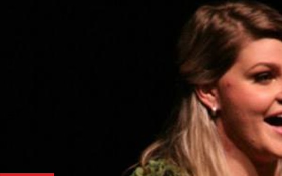 Rhiannon Cooper sings with the stars | RNZ