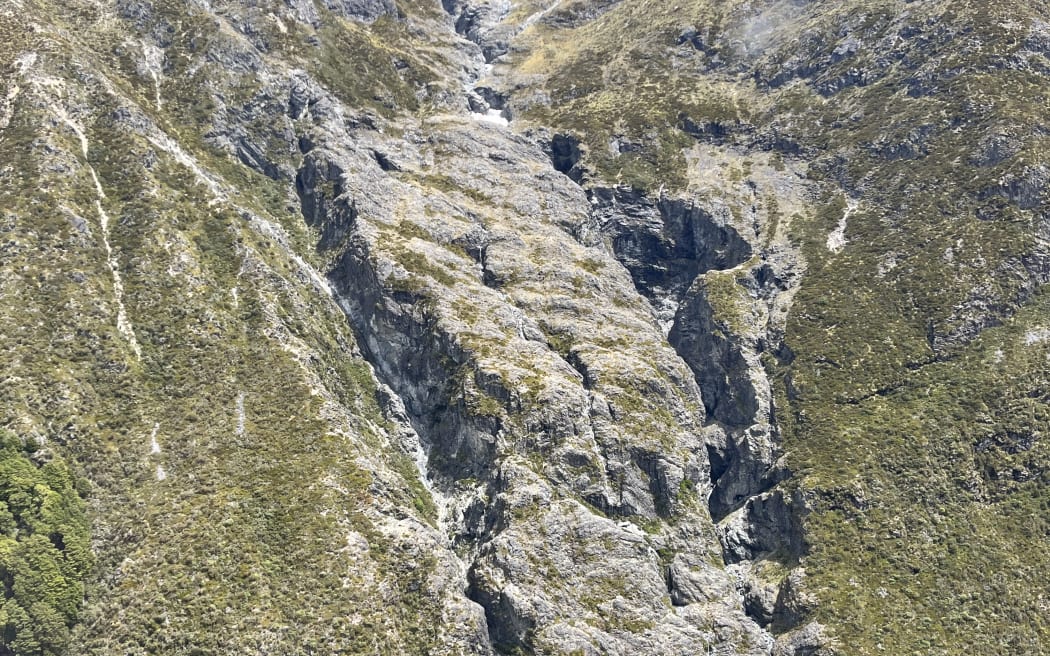 Radar tech used for second time this week in search for missing tramper ...