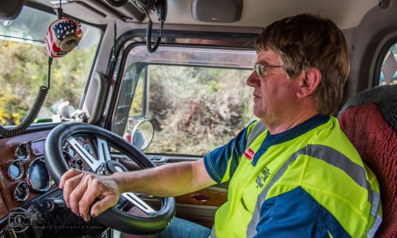 The Driver | A Gallery from Country Life | RNZ National