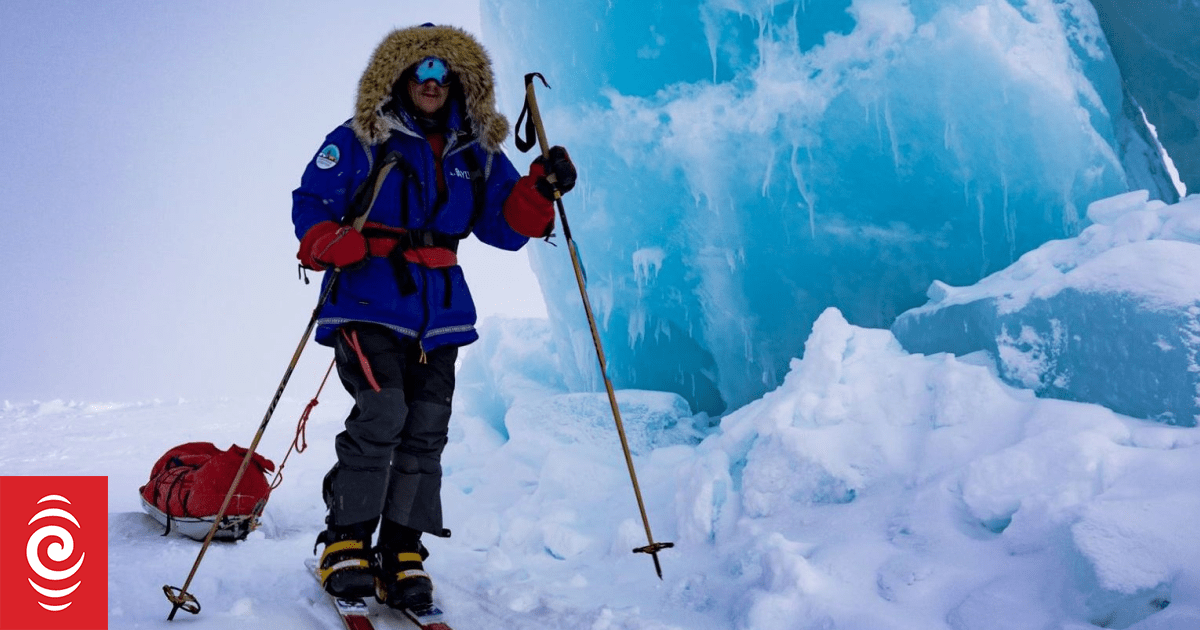 Embattled former minister Andrew Bayly to visit Mt Everest | RNZ News