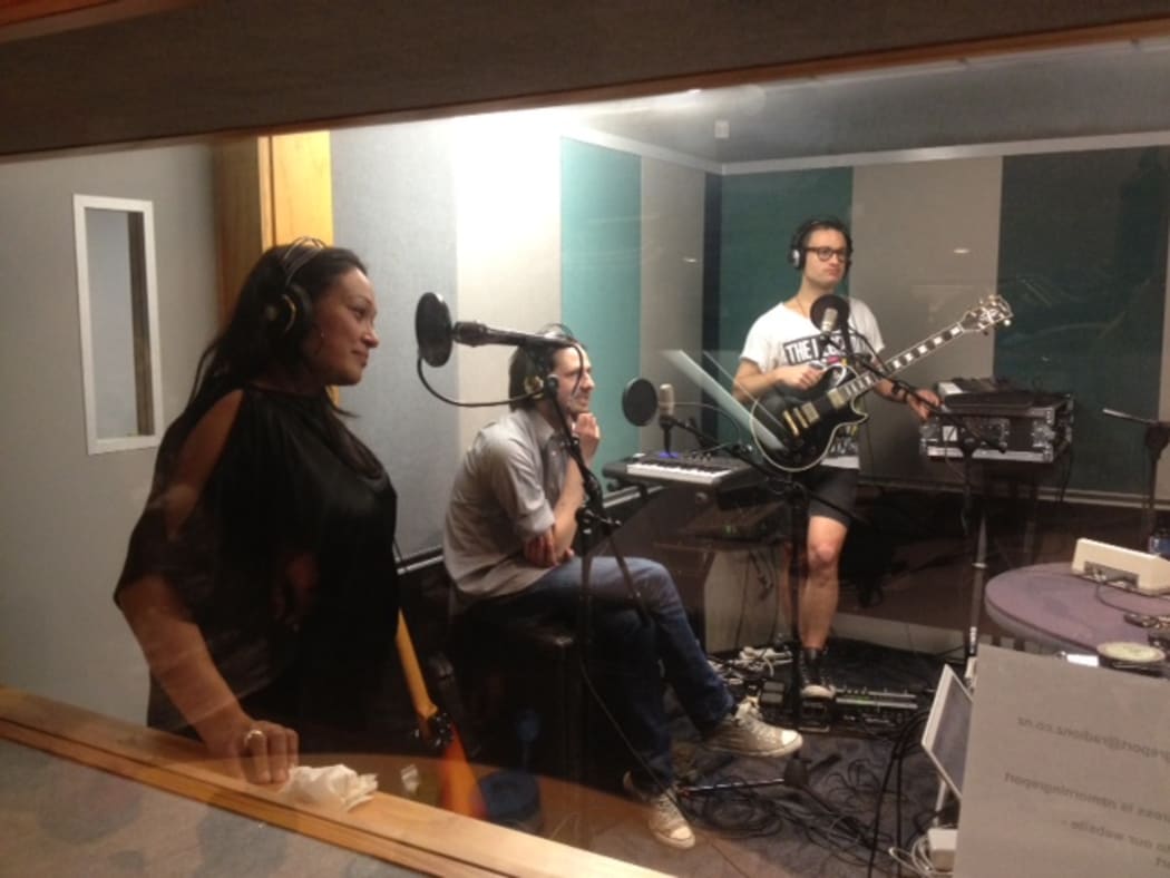 NZ Live - Sola Rosa | RNZ