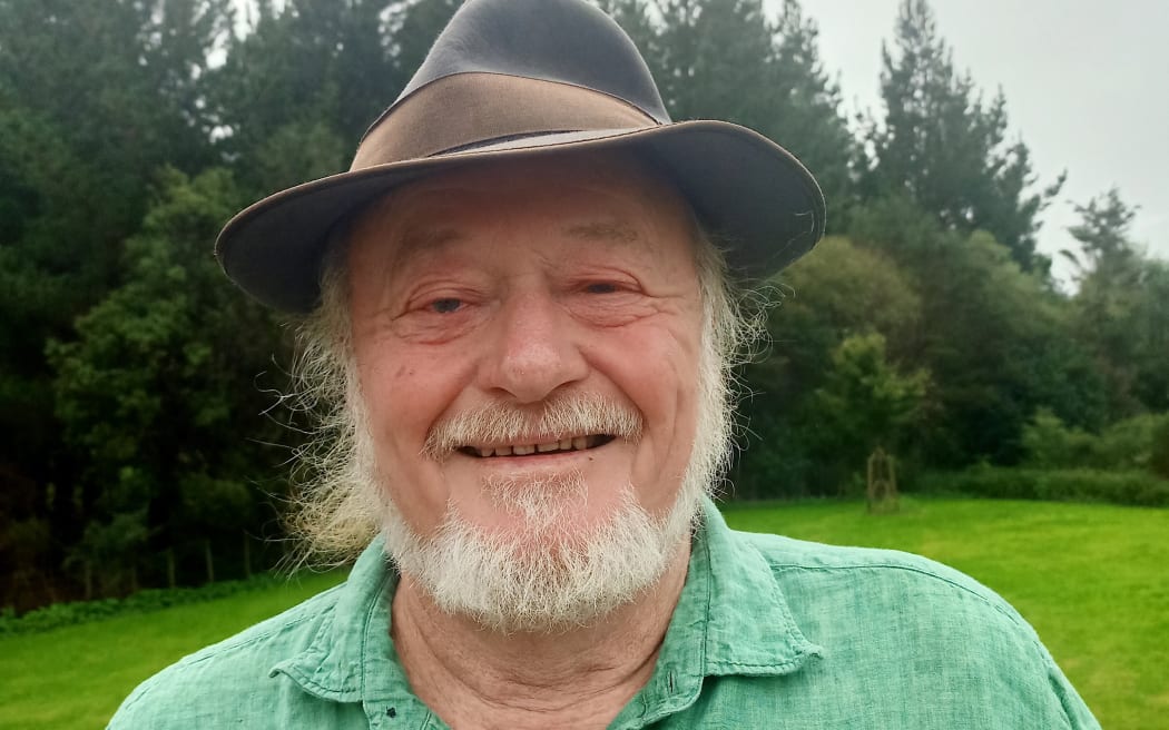 Bill Bradford's poetry reflects his early life as a shepherd | RNZ