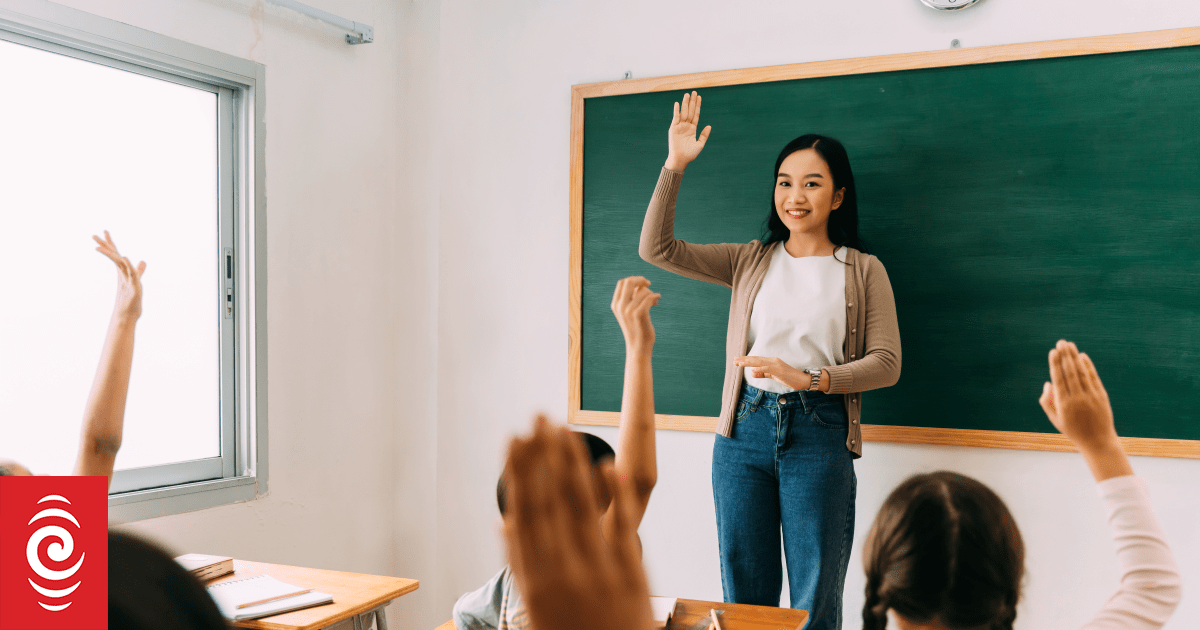 Integration questions cloud efforts to attract overseas teachers | RNZ News