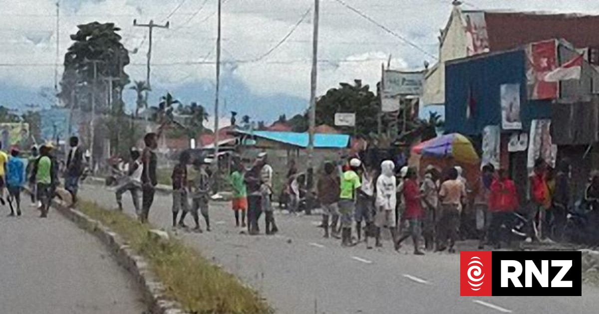 Reports two students shot in West Papua | RNZ