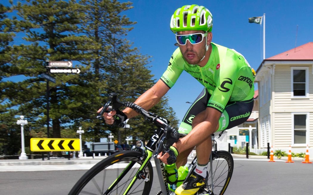 Cycling: Bevin slips back on Tour of Britain | RNZ News