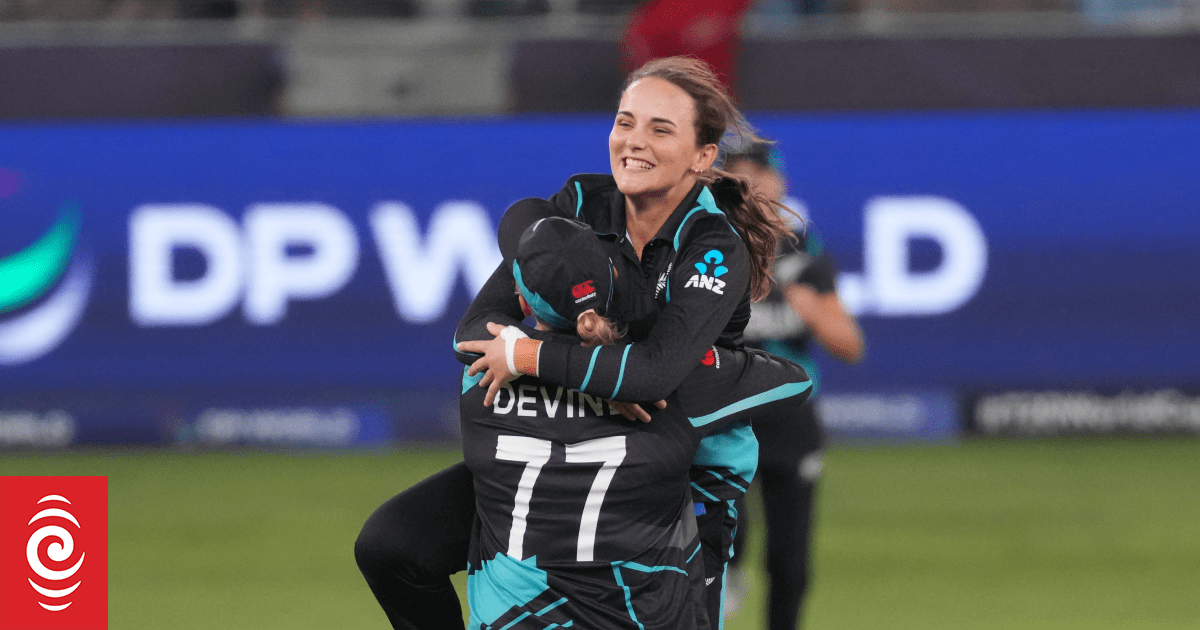 Melie Kerr crowned ICC women's T20 cricketer of the year | RNZ News