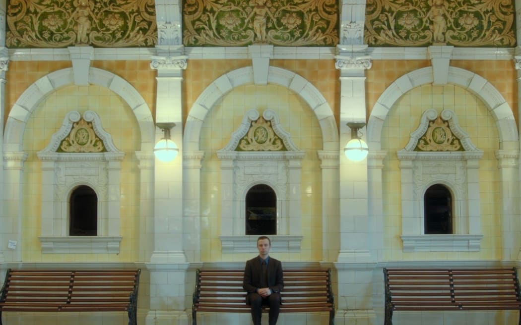 Elevators, buses, and Taite Music awards: Anthonie Tonnon | RNZ