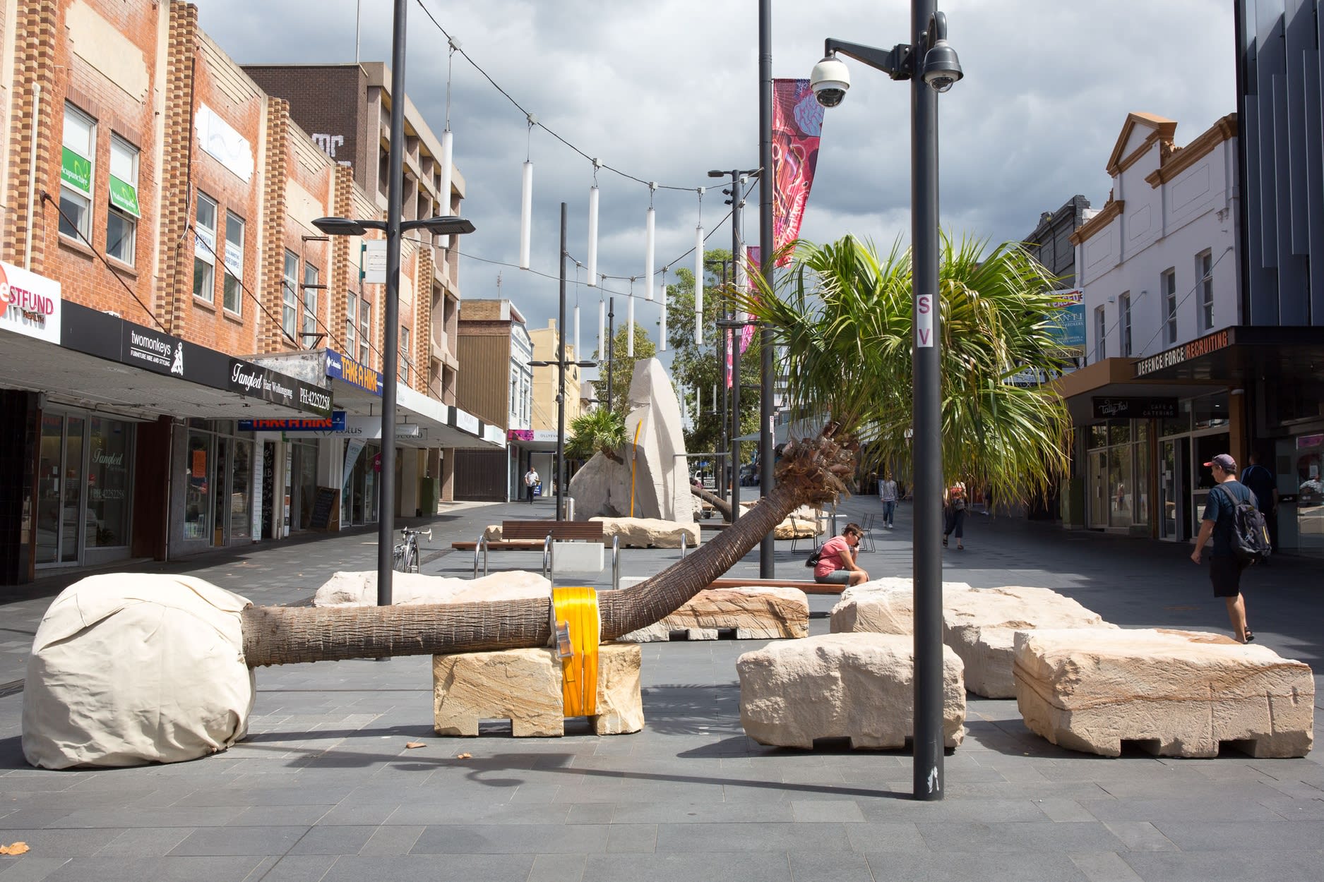 Mike Hewson: the fine art of taking risks | RNZ