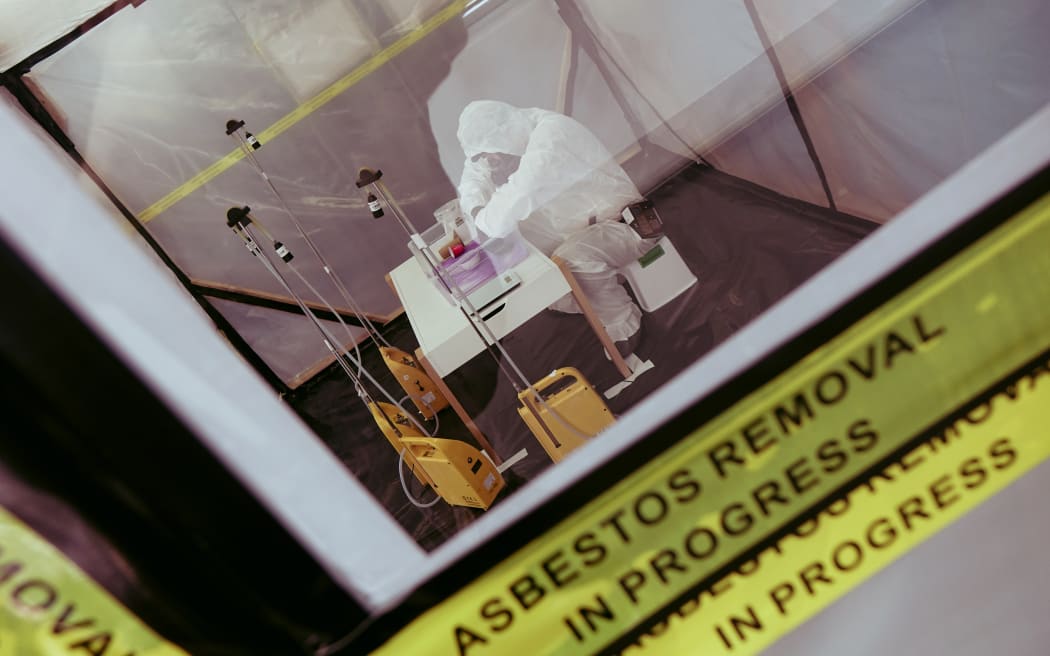 Testing for asbestos in kids' play sand no game | RNZ News