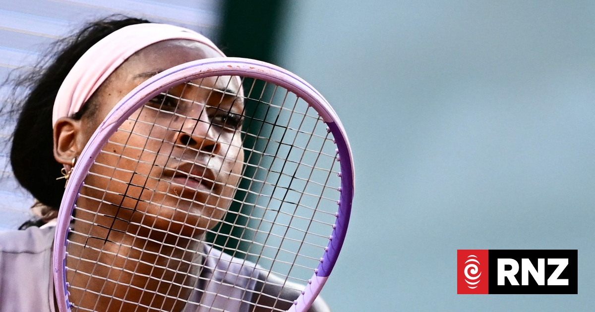 Tennis: Gauff dramatically dethroned at French Open, Sabalenka advances ...