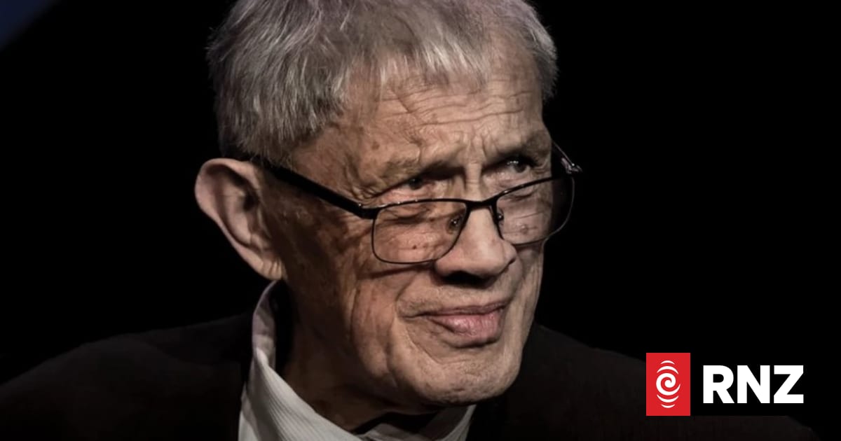 'Ko tāna he whakatinana' - Tributes flow for Professor Whatarangi ...