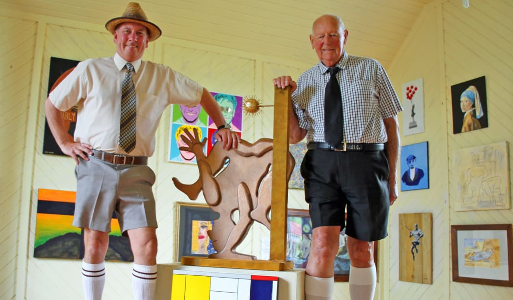 Fans prepare to appreciate 'amazing pieces' of unoriginal art | RNZ News