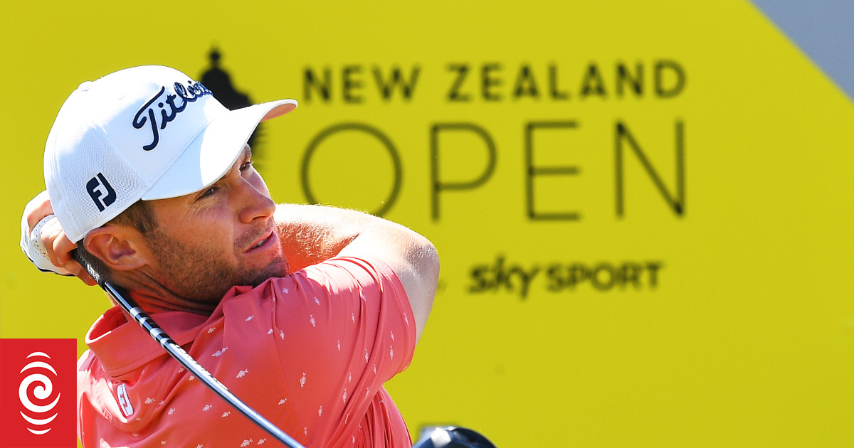 Two Kiwi golfers chase a place on LIV Tour | RNZ News