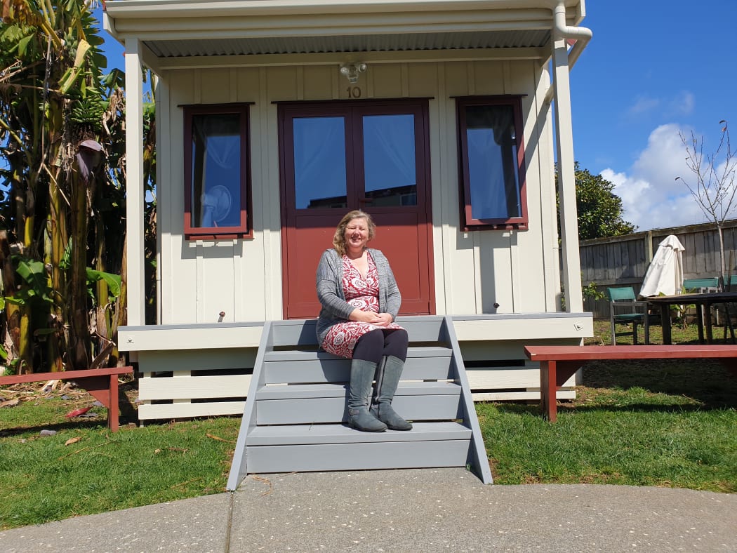 Housing crisis now 'housing chaos' - emergency housing provider | RNZ News