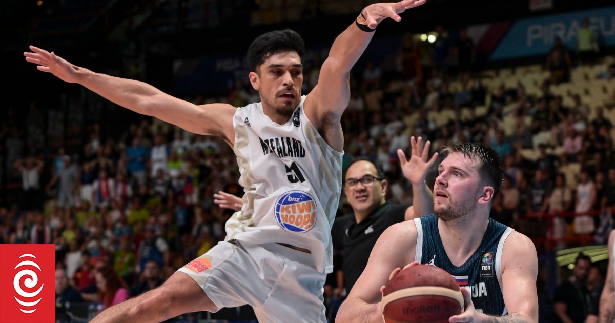 Tall Blacks eliminated from Olympics with loss to Slovenia | RNZ News