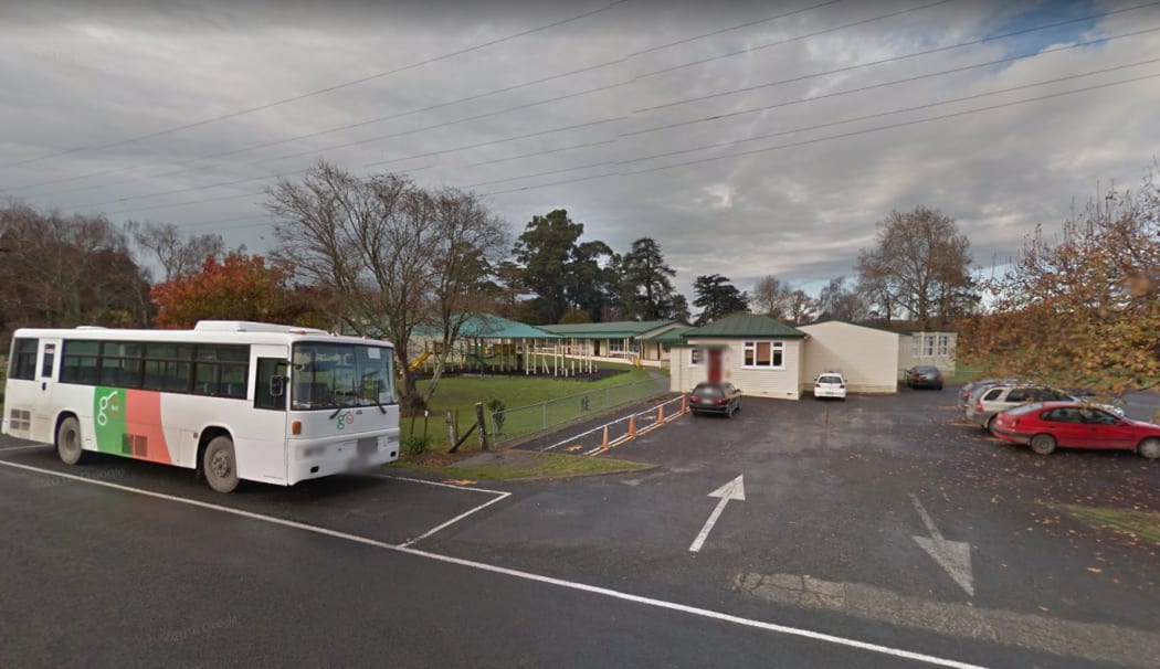 Manutuke School students isolated on veranda after Covid-19 scare | RNZ ...
