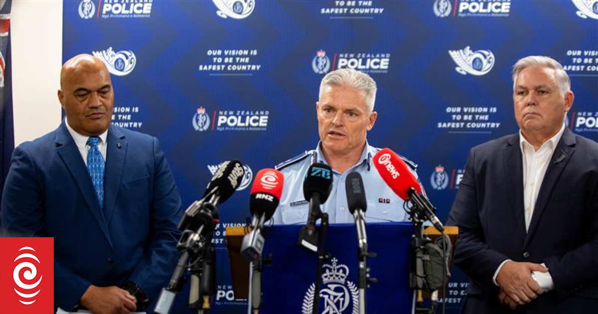 As it happened: Police hunt for Tom Phillips' accomplices, reveal ...