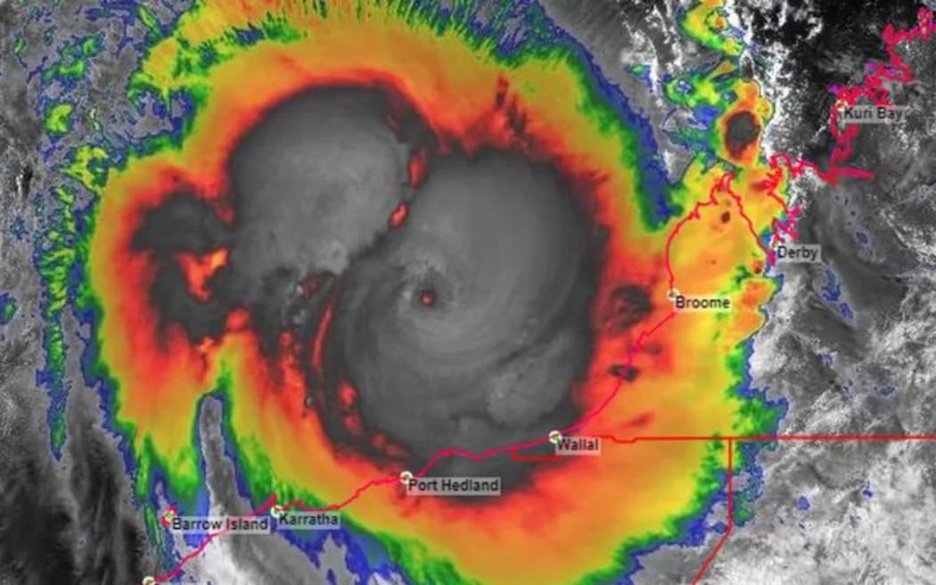Cyclone Ilsa: Powerful storm hits Western Australia | RNZ News