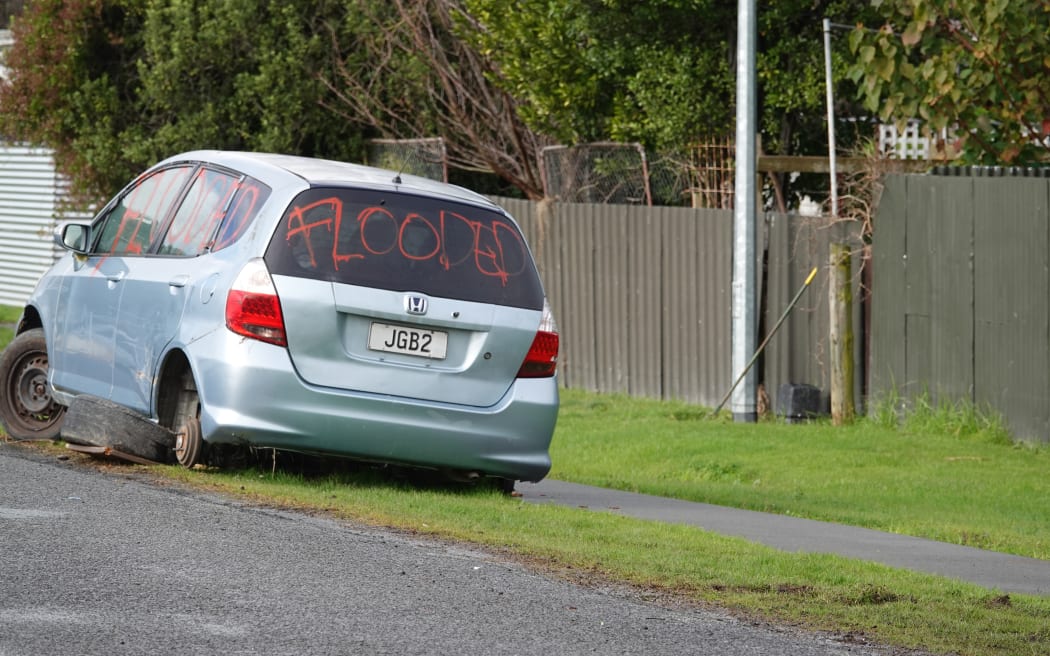 More than 100 people still out of homes after Wairoa flooding | RNZ News