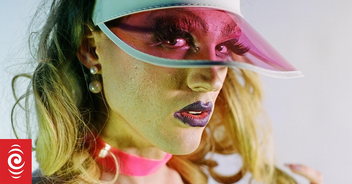 Wellington's Drag Scene – A Photo Essay | RNZ News