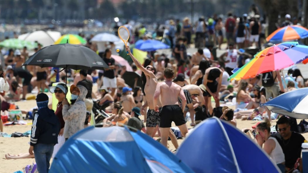 Dangerous heatwave building across Victoria | RNZ News