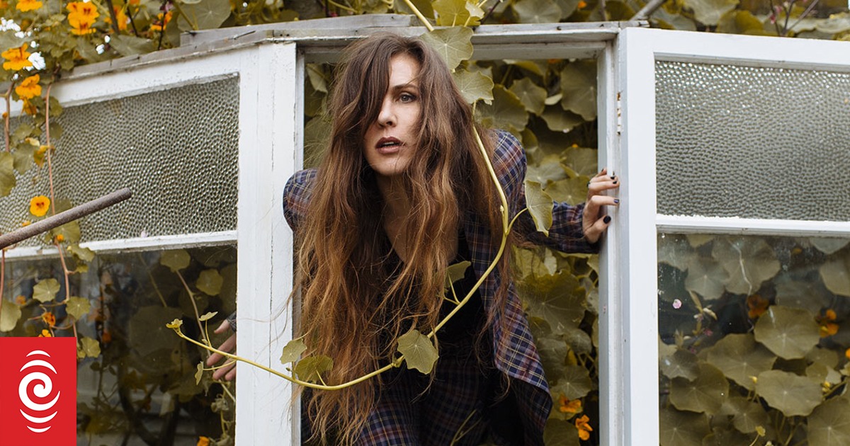 A sell out tour for Small Hall Sessions | RNZ