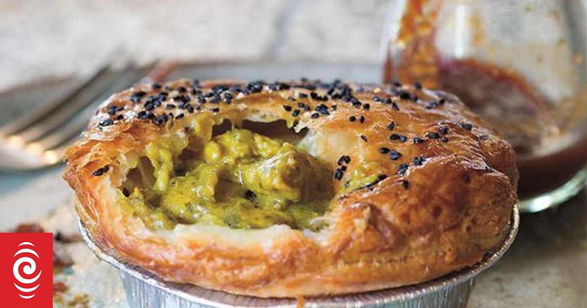 The Panel with Ruth Money and Duane Major (Part 2) | RNZ