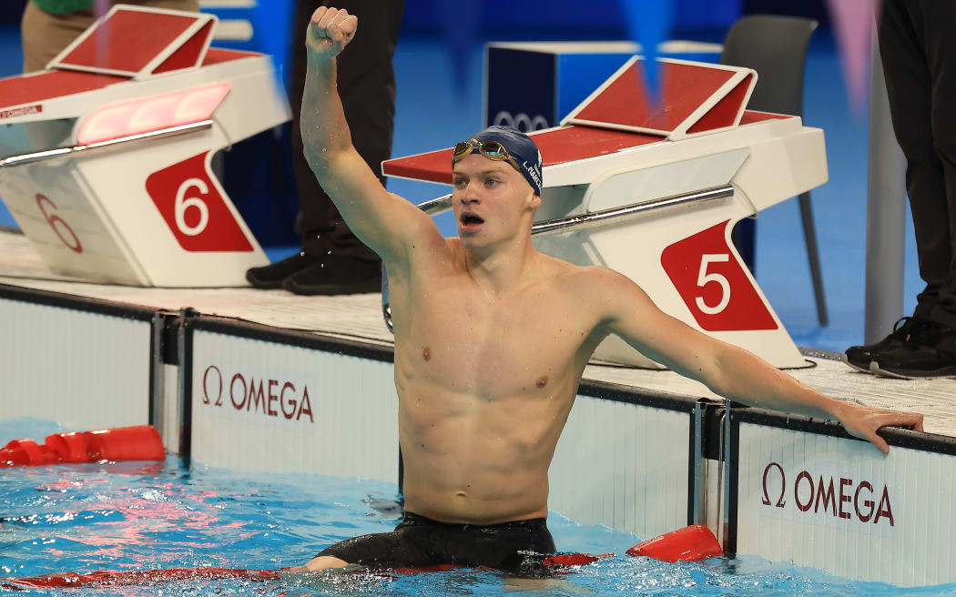 Magic Leon Marchand delivers swimming gold for France | RNZ News