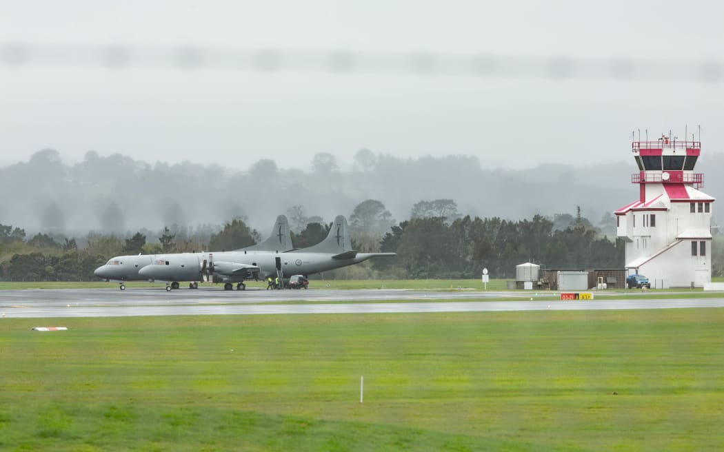 Air Force Hercules makes emergency landing at Auckland's Whenuapai base ...