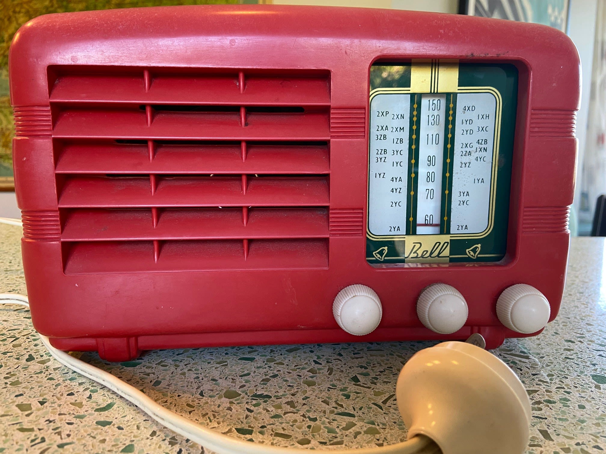 JR's radio repair shop | RNZ