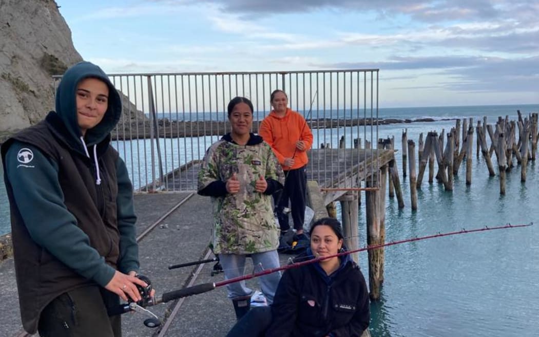 Roads, forestry slash, dental care: Tokomaru Bay on the election | RNZ News