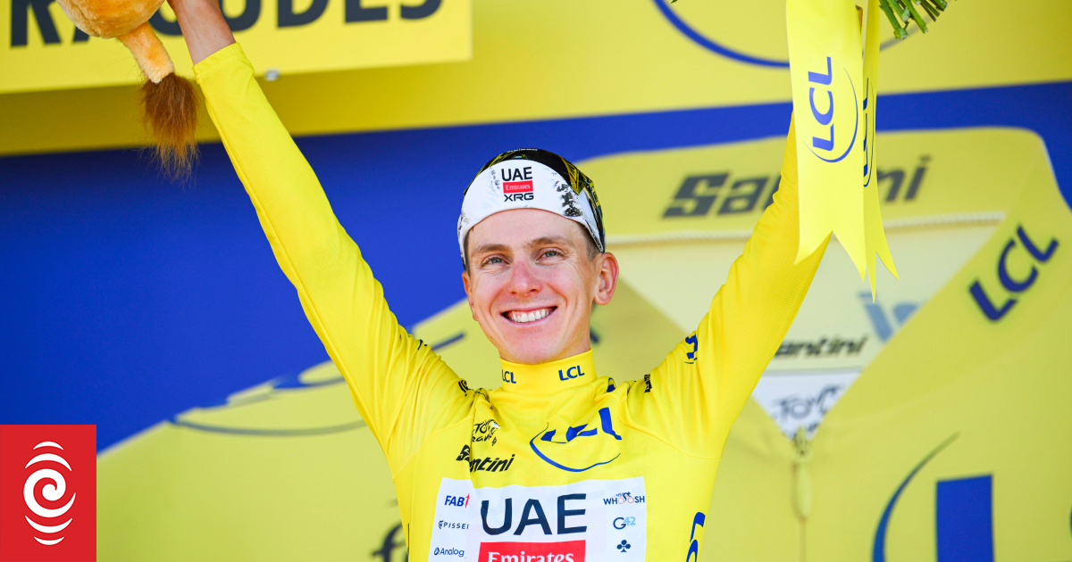 Tour de France: Pogacar claims fourth stage win to extend lead as fourth title looms | RNZ News