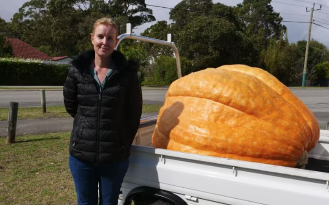 Western Australia's state record for heaviest pumpkin smashed with ...